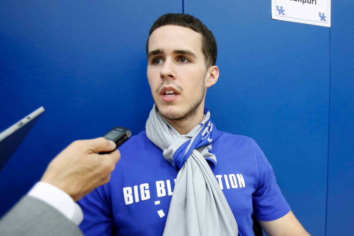 John Calipari's Son Brad Transfers from Kentucky to Detroit Mercy ...