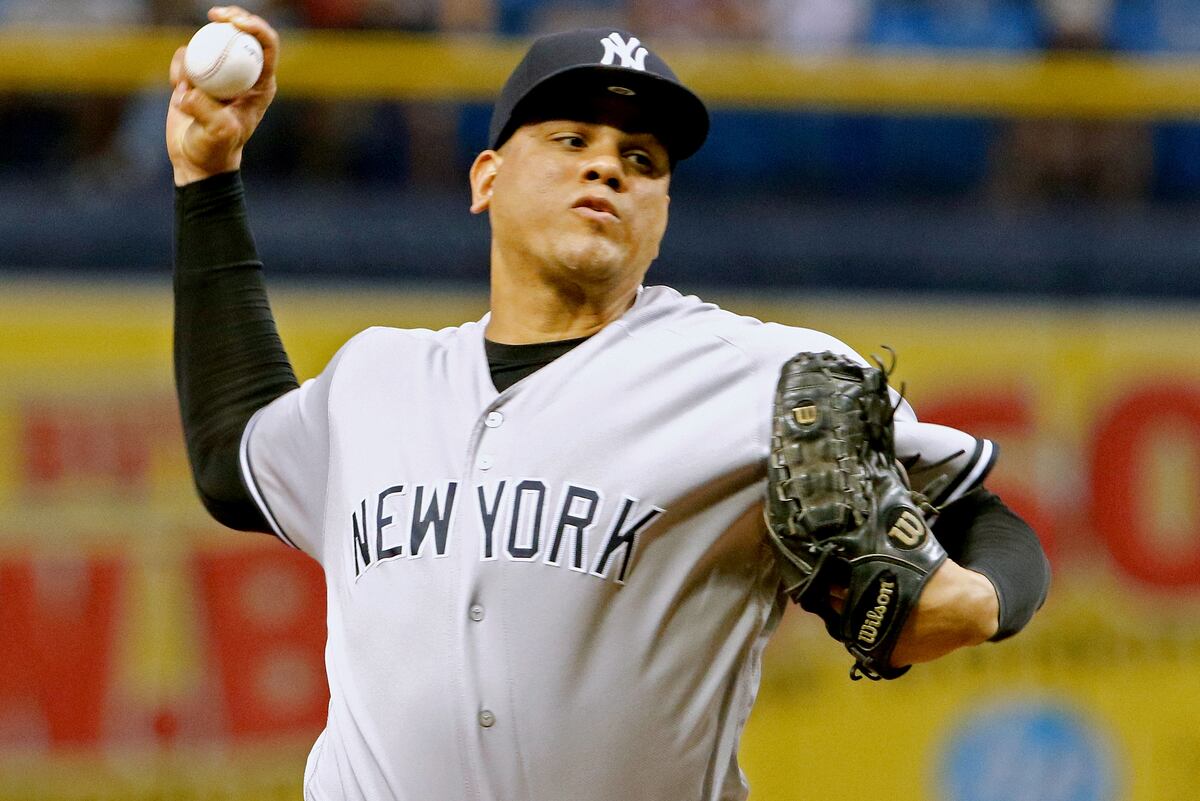 Yankees News: Dellin Betances Suffers Setback in Recovery from Lat ...