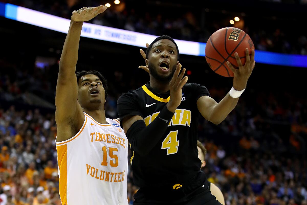 Isaiah Moss Announces Transfer to Kansas After 3 Seasons with Iowa ...