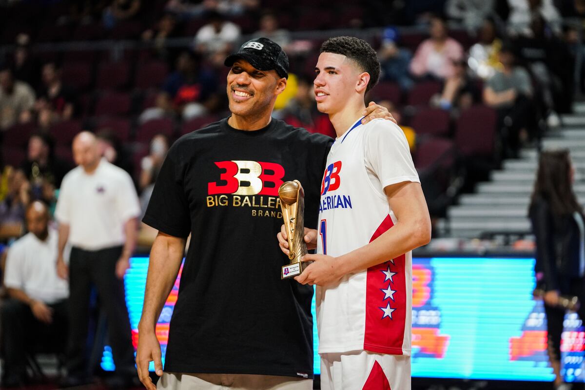 LaVar Ball Says Lonzo Will Help Zion, Rips Lakers for Anthony Davis ...
