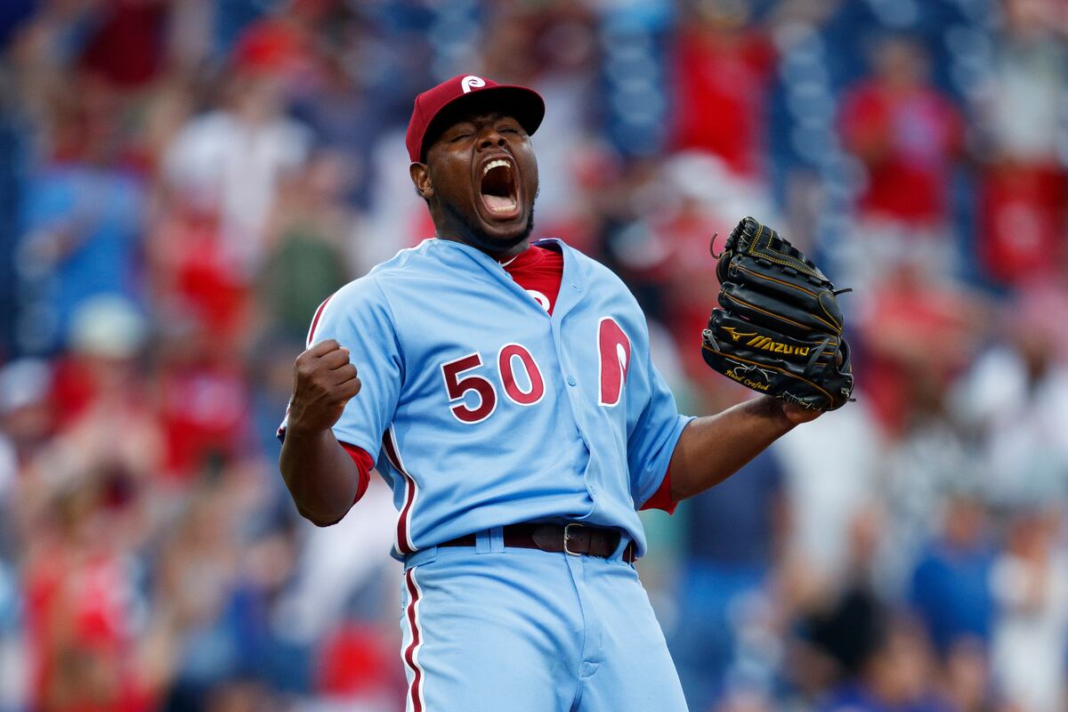 Dodgers' Max Muncy Rips Hector Neris After He Yelled 'F--k You' at ...