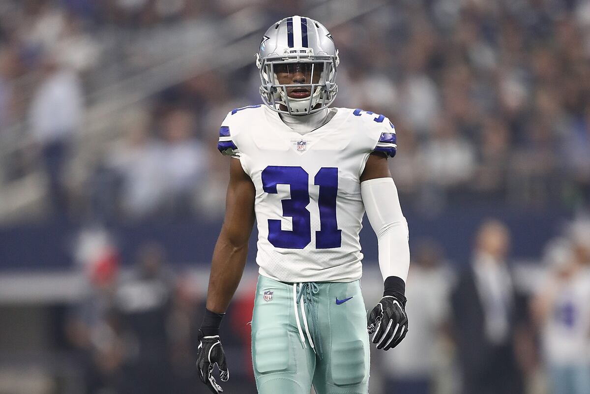 Cowboys News: Byron Jones Targeting Week 1 Return from Surgery on Hip ...