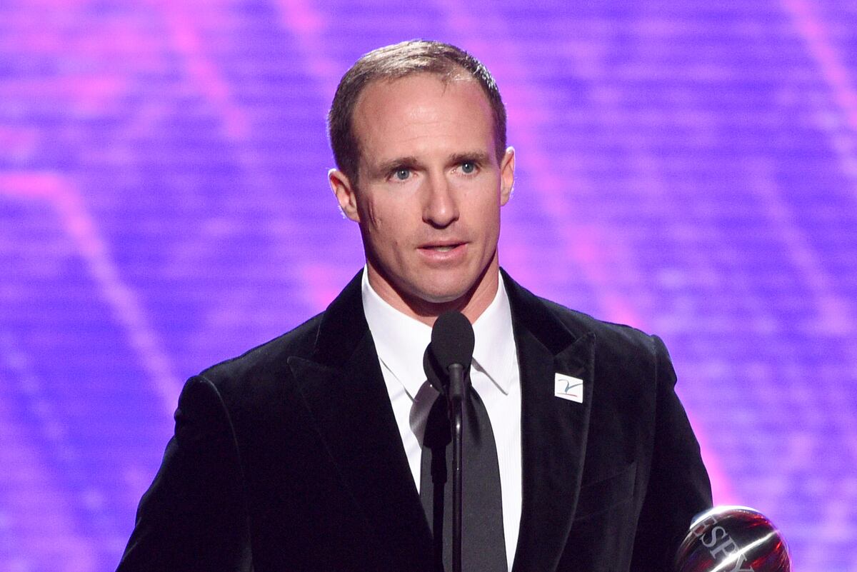 Video: Watch Drew Brees Greet Zion Williamson, Jaxson Hayes at Saints ...