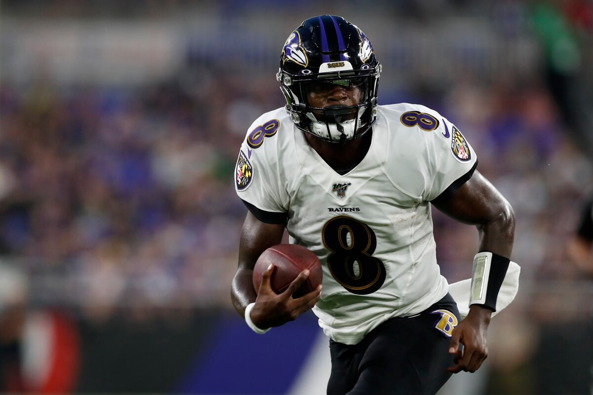 Watch Ravens' Lamar Jackson's Video Game-esque TD Run Get Called Back ...