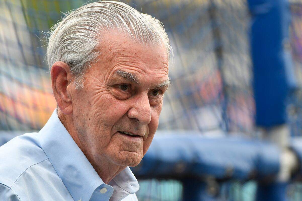 Royals Owner David Glass Agrees to $1 Billion Deal to Sell Team to John ...