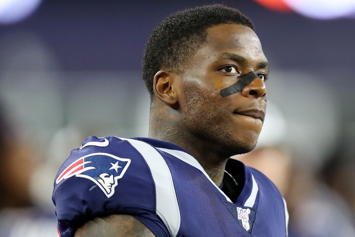 Josh Gordon Calls Patriots Environment 'Tough,' Was Initially a ...