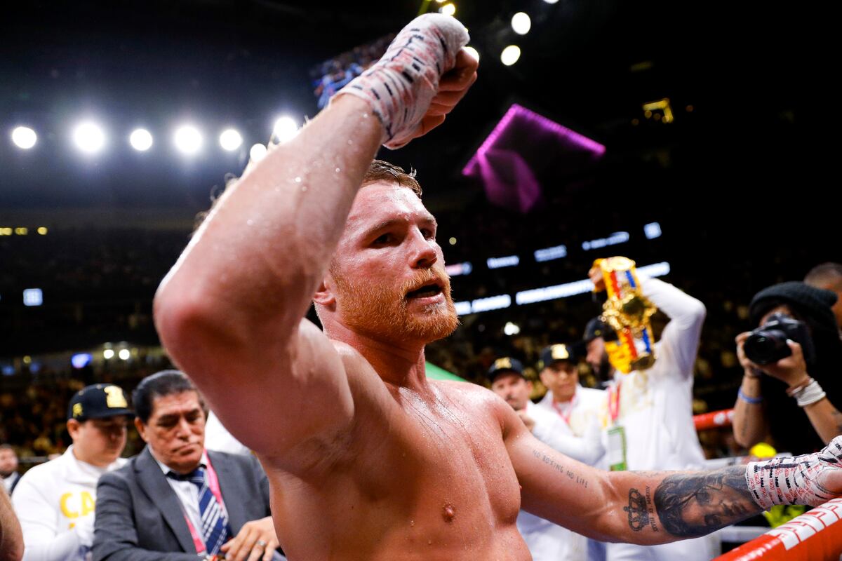 Canelo Alvarez to Fight Sergey Kovalev on Nov. 2 at Las Vegas' MGM ...