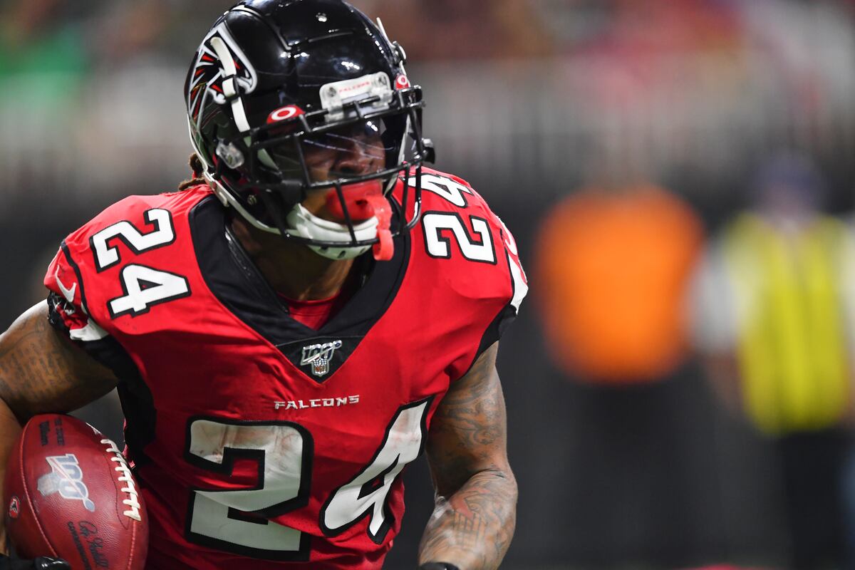 Falcons' Devonta Freeman out vs. Saints After Suffering Foot Injury ...