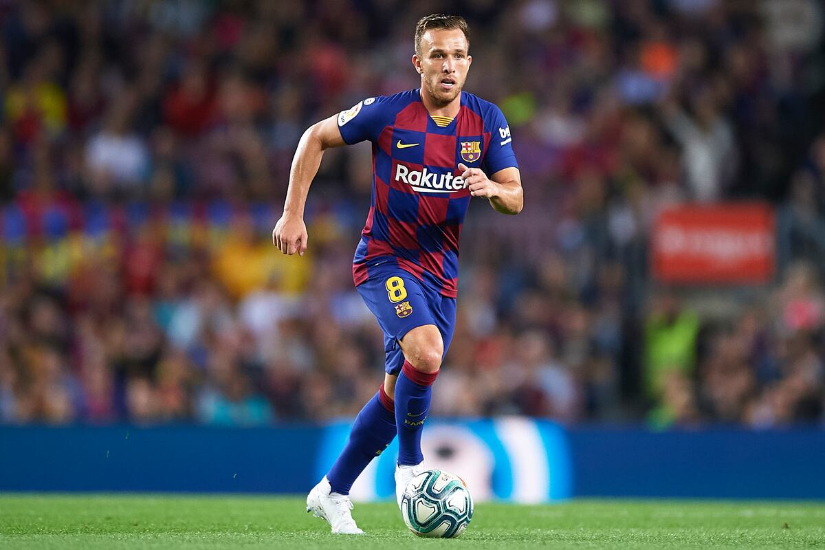 Barcelona's Arthur Explains Decision to Join Brazil in Singapore | News ...