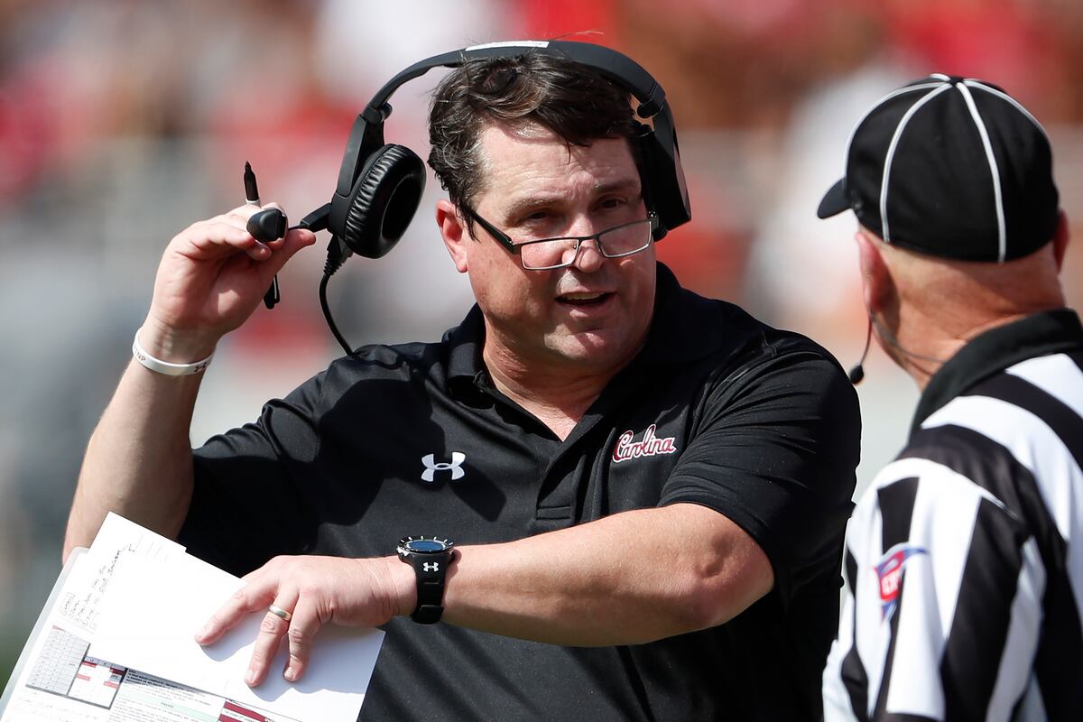 Will Muschamp Calls Referee 'Gutless' After Unsportsmanlike Call in ...