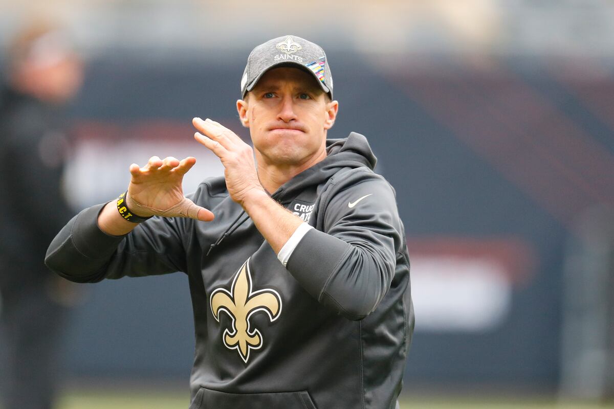 Saints' Drew Brees to Practice with Hand Injury, 'We'll See' on Week 8 ...