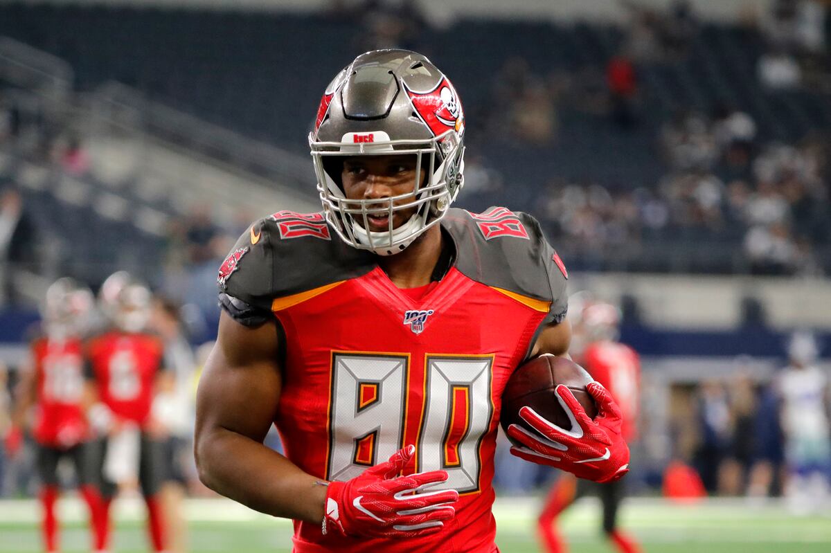 NFL Rumors: Latest on Possible O.J. Howard Trade, 49ers' Receiver ...