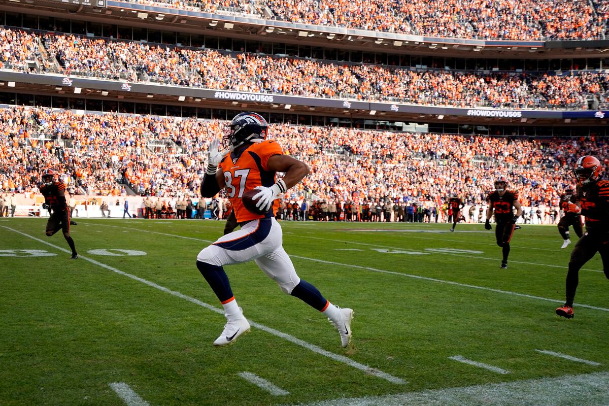 Brandon Allen Throws 2 TDs in NFL Debut as Broncos Beat Baker Mayfield ...