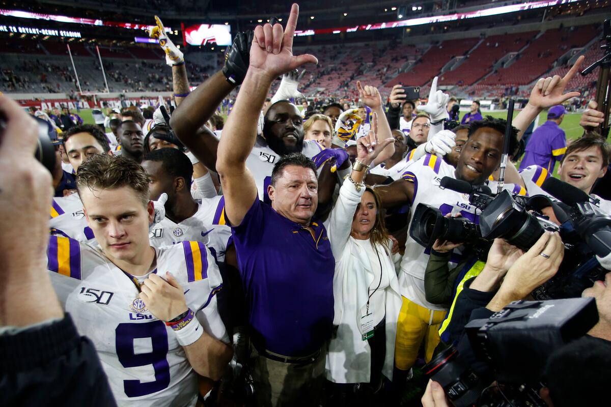 Apparent Video of LSU Locker Room After Alabama Win: 'Roll Tide, What? F--k You' | News, Scores ...