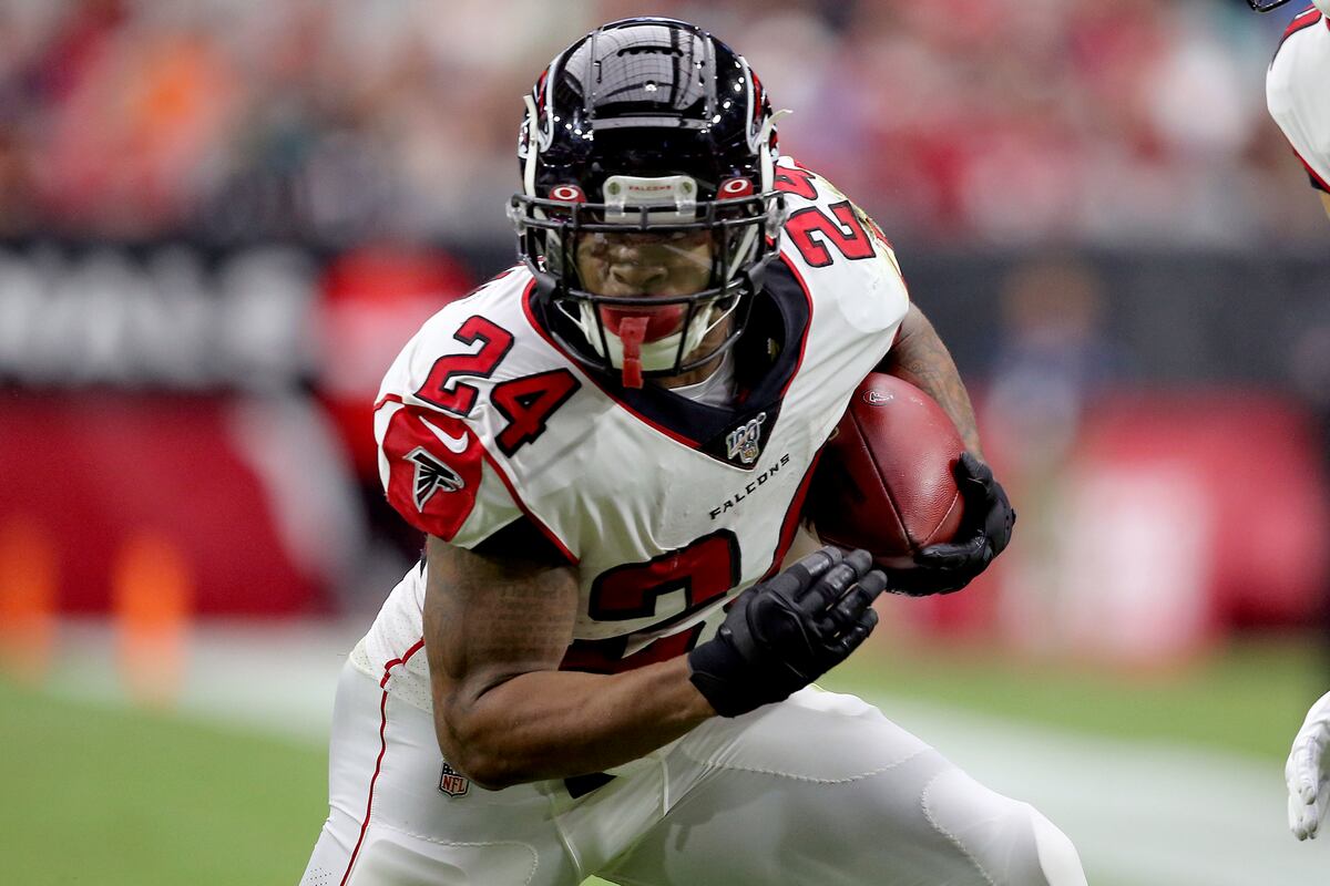 Falcons' Devonta Freeman Reportedly Out 'About' 2 Weeks with Foot ...