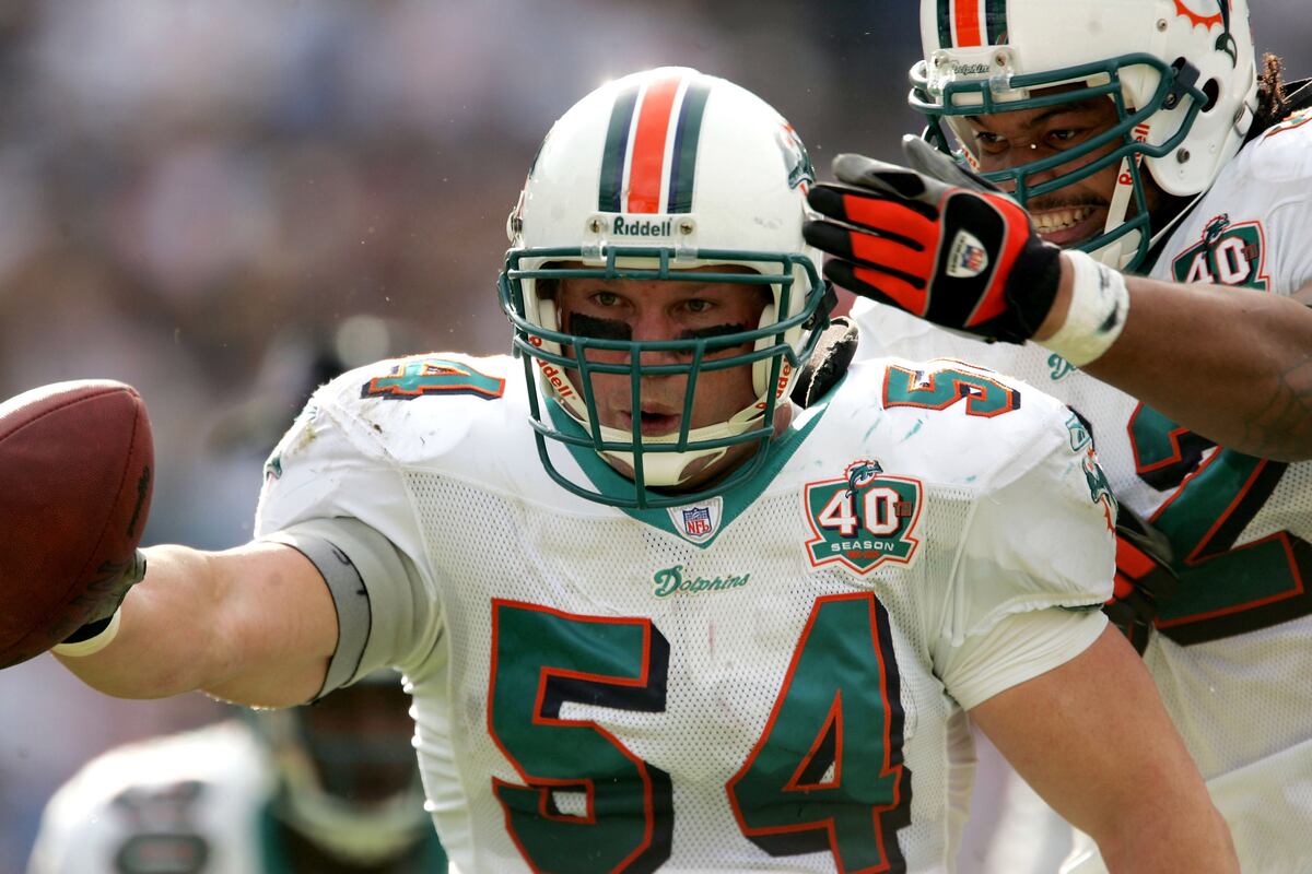 Does Zach Thomas Deserve Your 2020 Pro Football Hall of Fame Vote ...