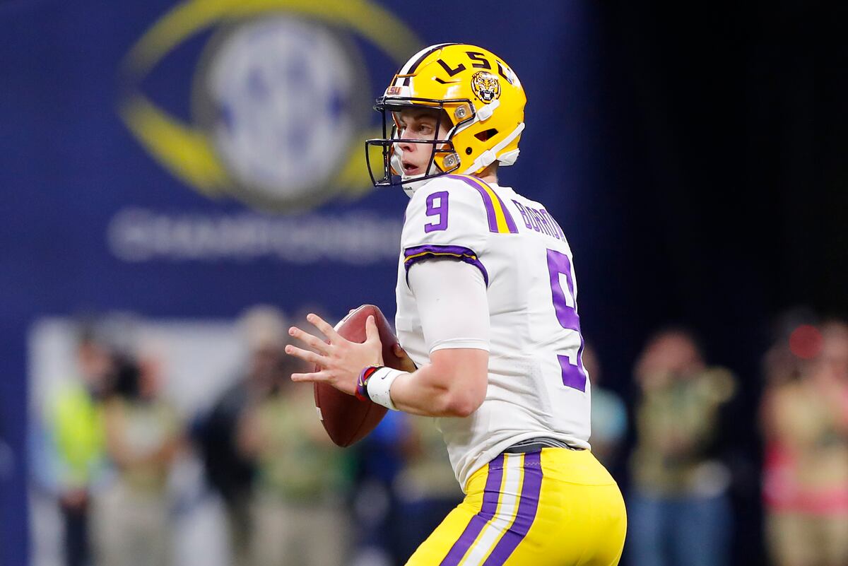 LSU QB Joe Burrow Breaks SEC Single-Season TD Pass Record vs. Georgia ...