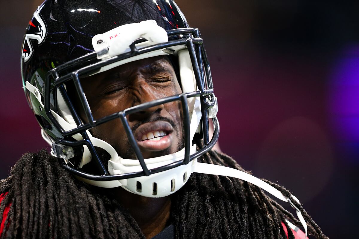 Report: Falcons' Desmond Trufant Out for Season After Suffering Forearm ...