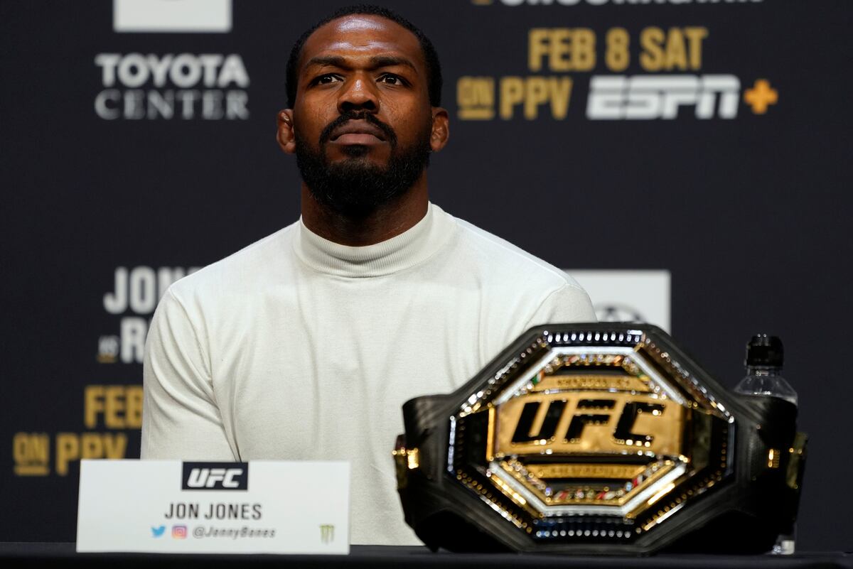 Jon Jones Says There's a 'Strong Possibility' He Fights as a ...