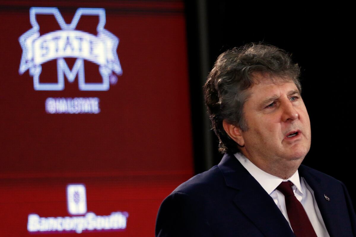 Mike Leach Was Conflicted About Leaving Washington State for ...
