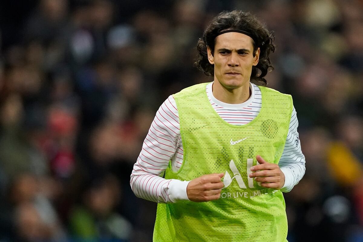 Leonardo Confirms Edinson Cavani Wants PSG Transfer; Atletico Madrid ...