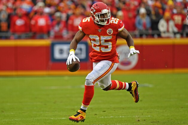 LeSean McCoy Agrees to 1-Year Contract with Tom Brady's Buccaneers