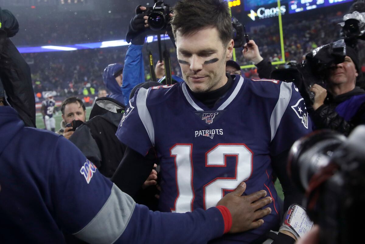 Tom Brady Says 'I'm Not Going Anywhere' in Super Bowl Ad After Cryptic Tweet | News, Scores ...