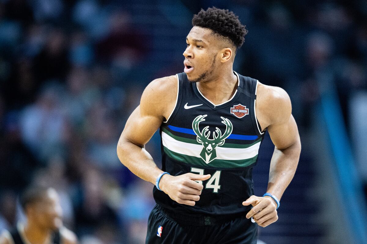 Giannis Details Recruiting Wes Matthews, Kyle Korver After Brogdon ...