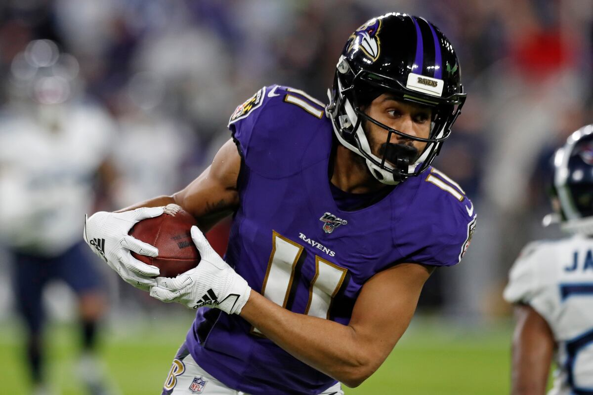 Report: Former Raiders WR Seth Roberts Agrees to Contract with Panthers ...