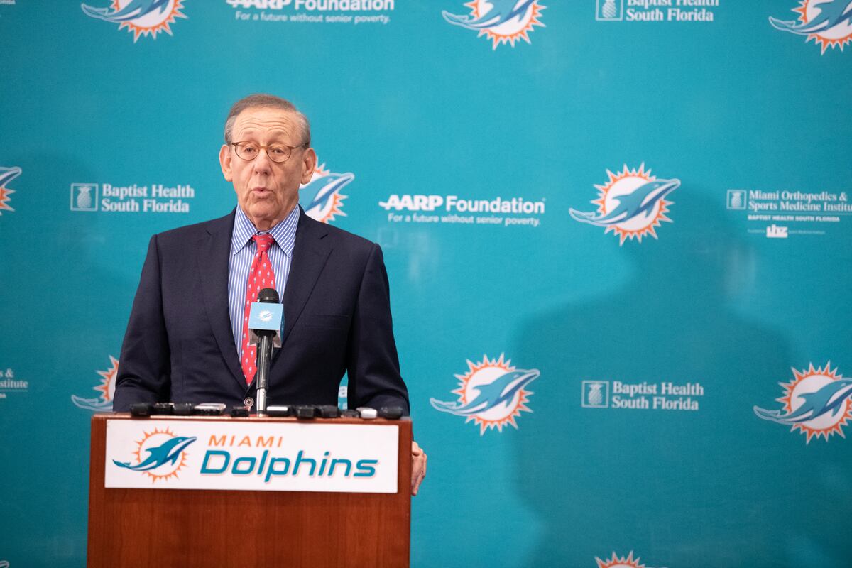 Dolphins, Owner Stephen Ross Pledge $500K to Help Youth, Elderly During ...