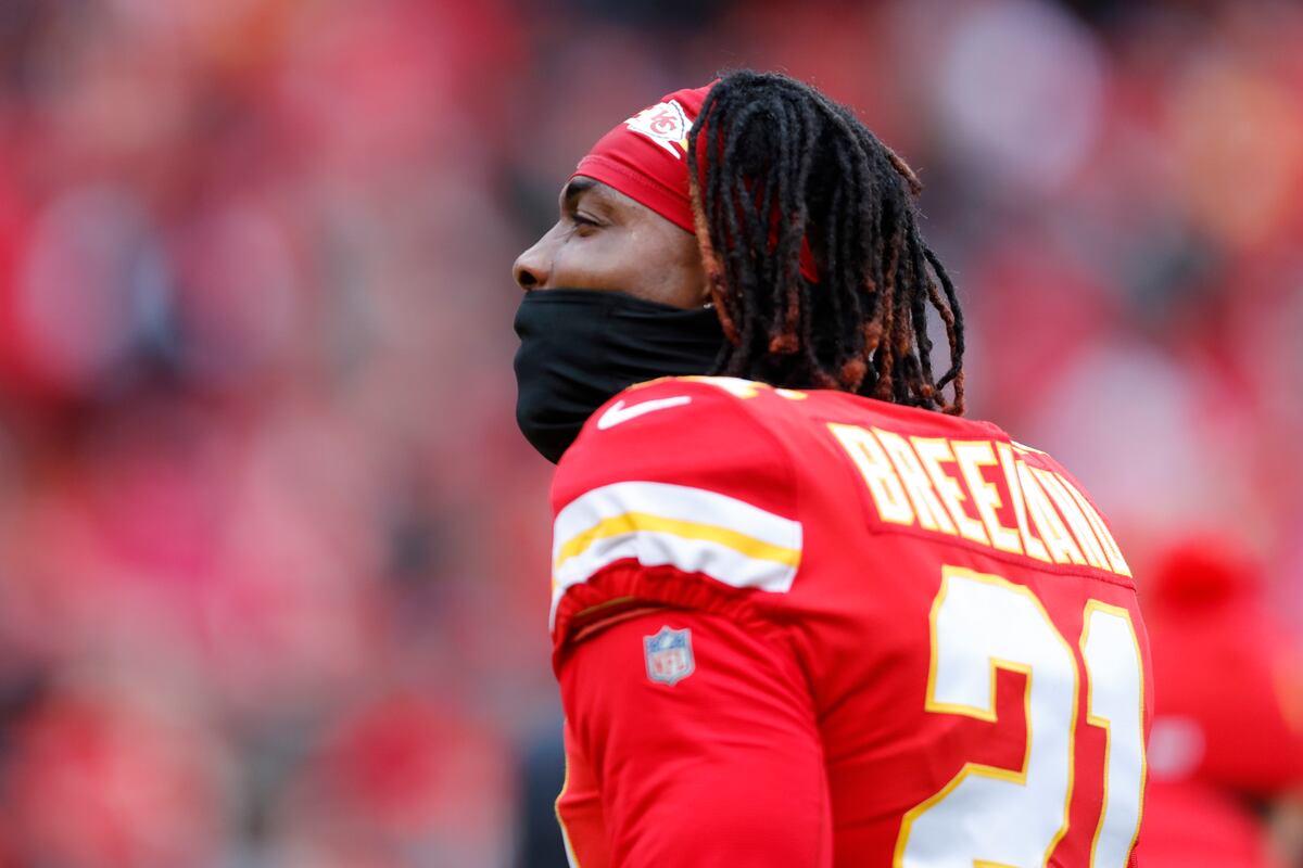 Report: Bashaud Breeland Re-Signs with Chiefs on 1-Year, $4.5M Contract ...