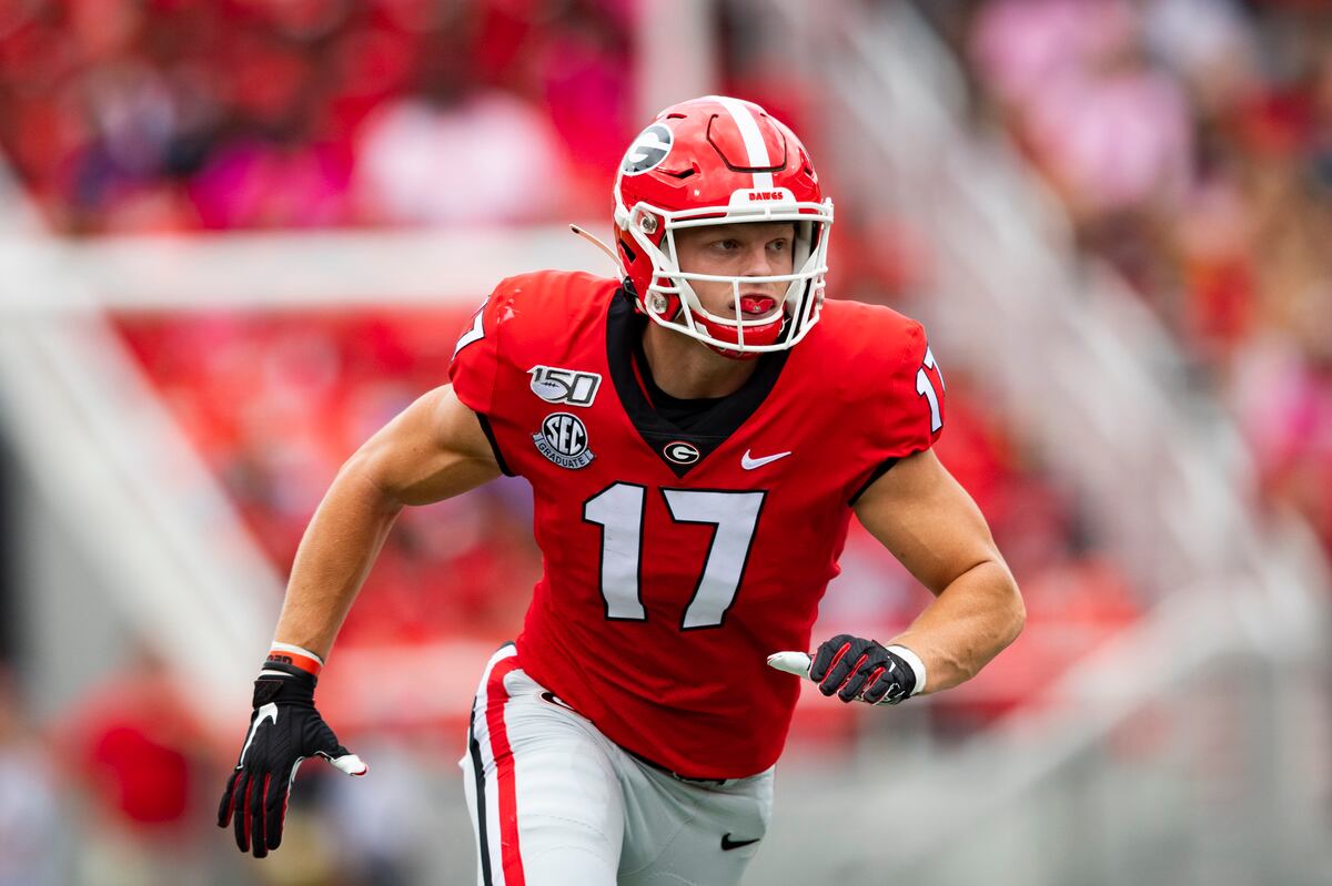 Video: Georgia TE Eli Wolf Runs Hand-Timed 4.43 40-Yard Dash at 245 ...