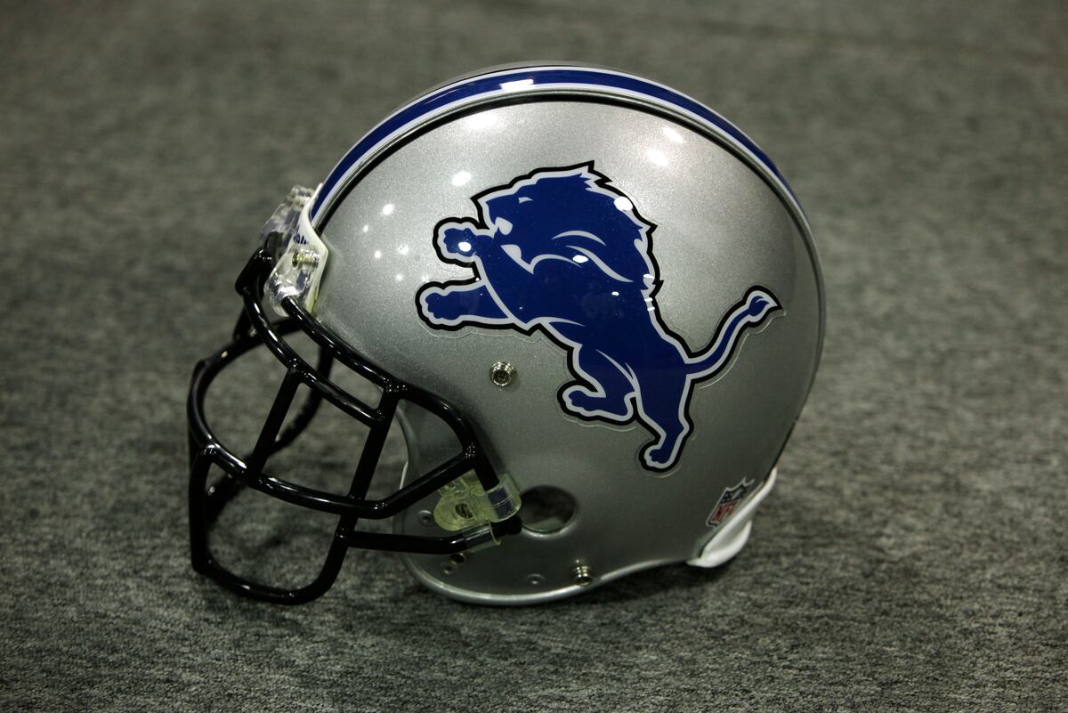 Lions to Fund Production of Medical Masks, Hospital Gowns Amid COVID-19 ...