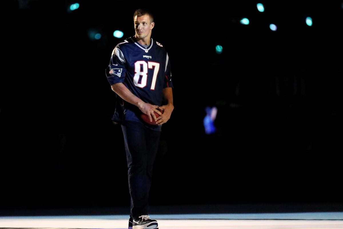 Rob Gronkowski at WWE WrestleMania 36: Twitter Reacts to NFL Legend as ...