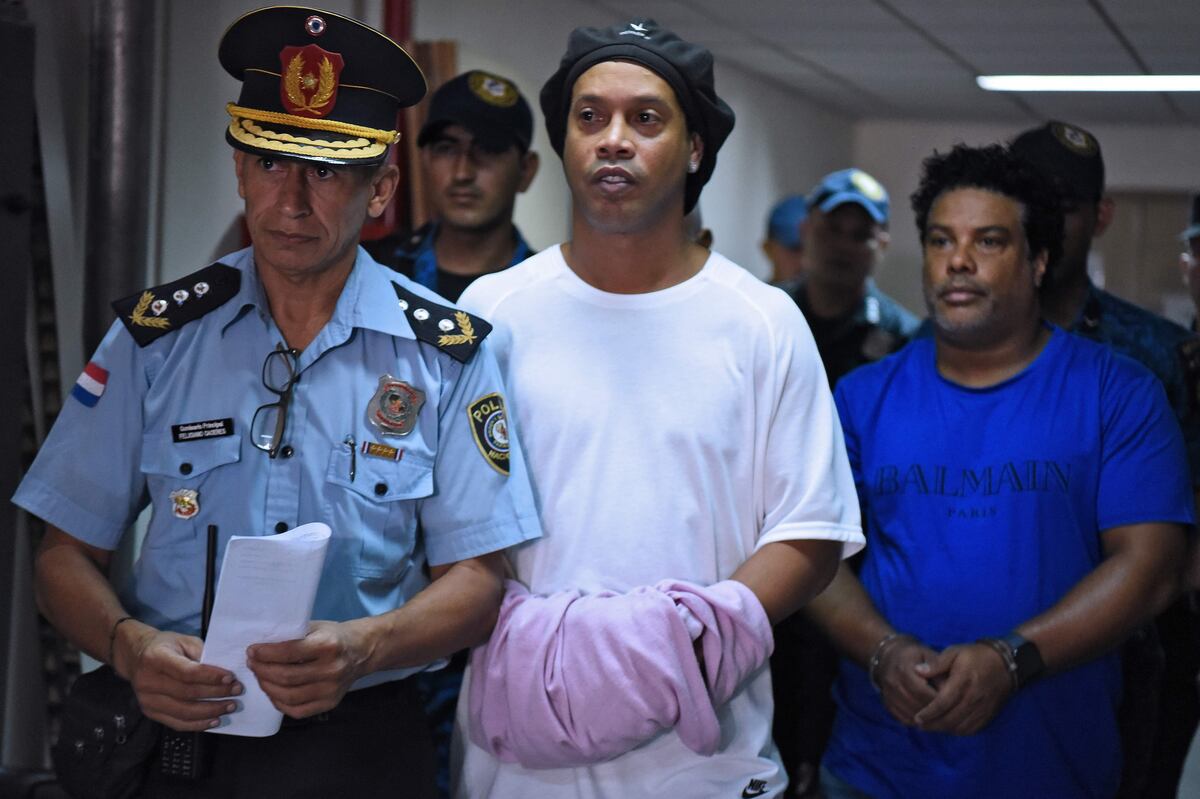 Ronaldinho Released from Prison, Placed on House Arrest in Fake ...