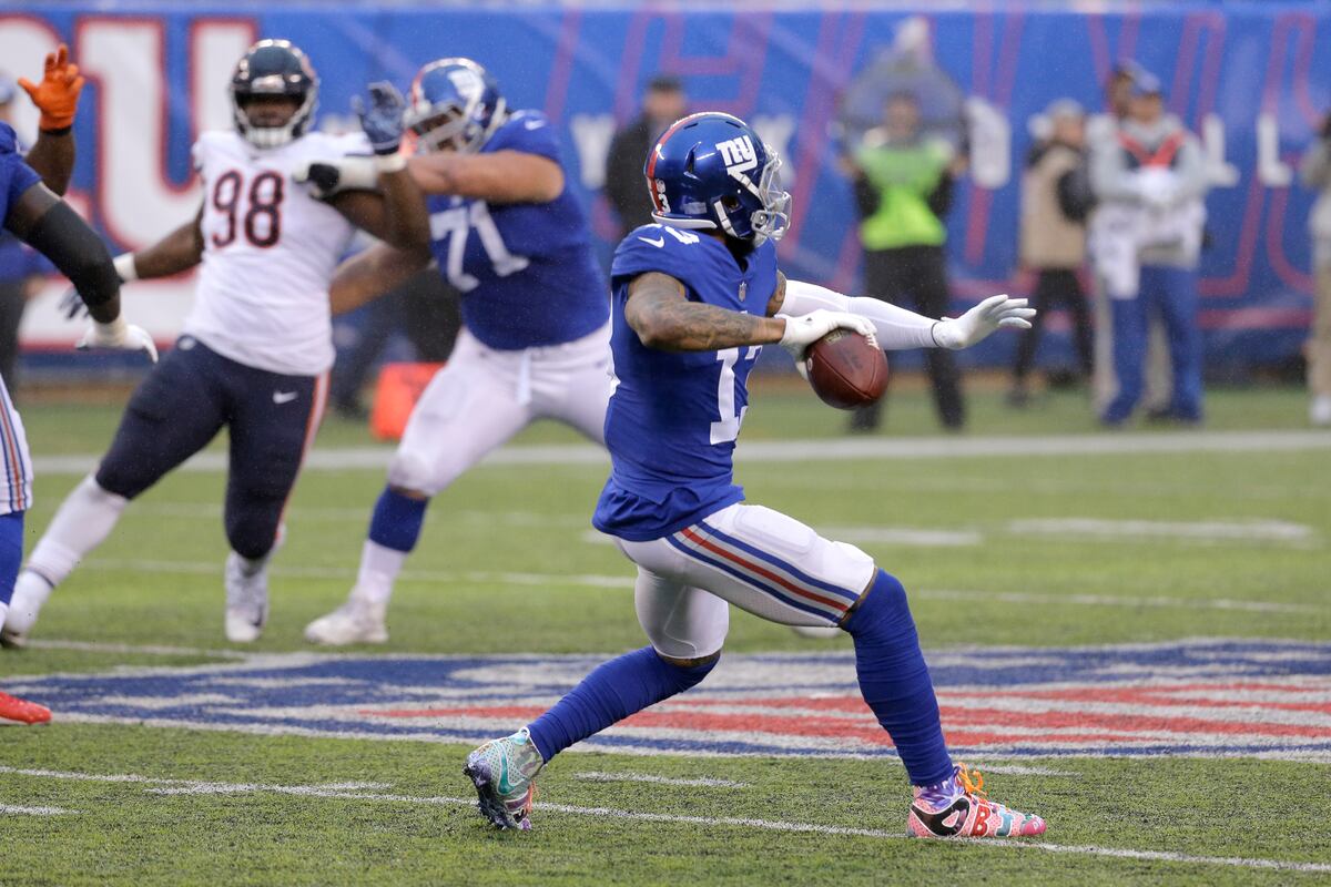 Video: Odell Beckham Jr. Pulls Off Epic Trick Shot with Perfect Pass ...