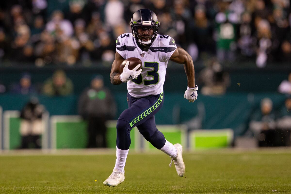 Seahawks' David Moore Signs RFA Contract Tender; Had 301 Yards in 2019 ...