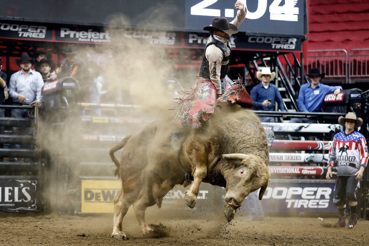 Pro Bull Riding Event to Take Place in Oklahoma Without Fans amid COVID ...