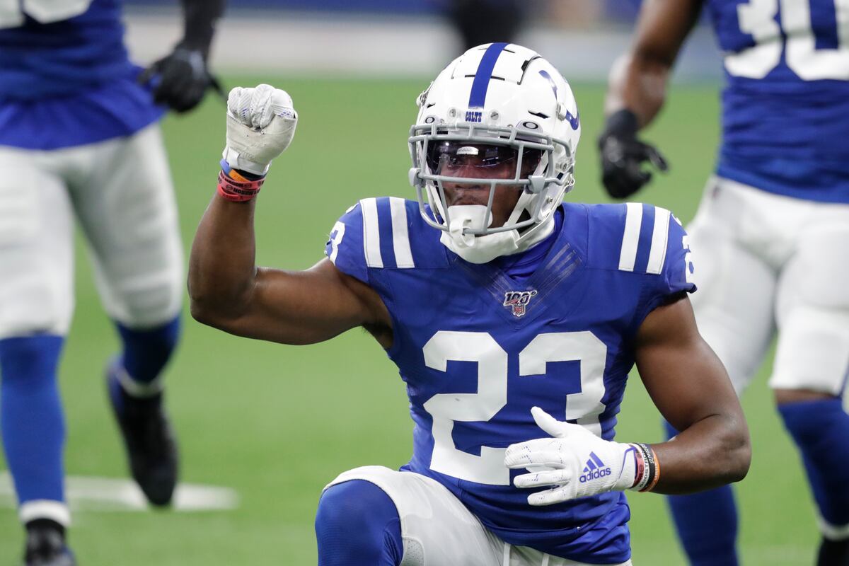 Colts' Kenny Moore Hosting COD Tournament to Benefit Cancer Patient's ...