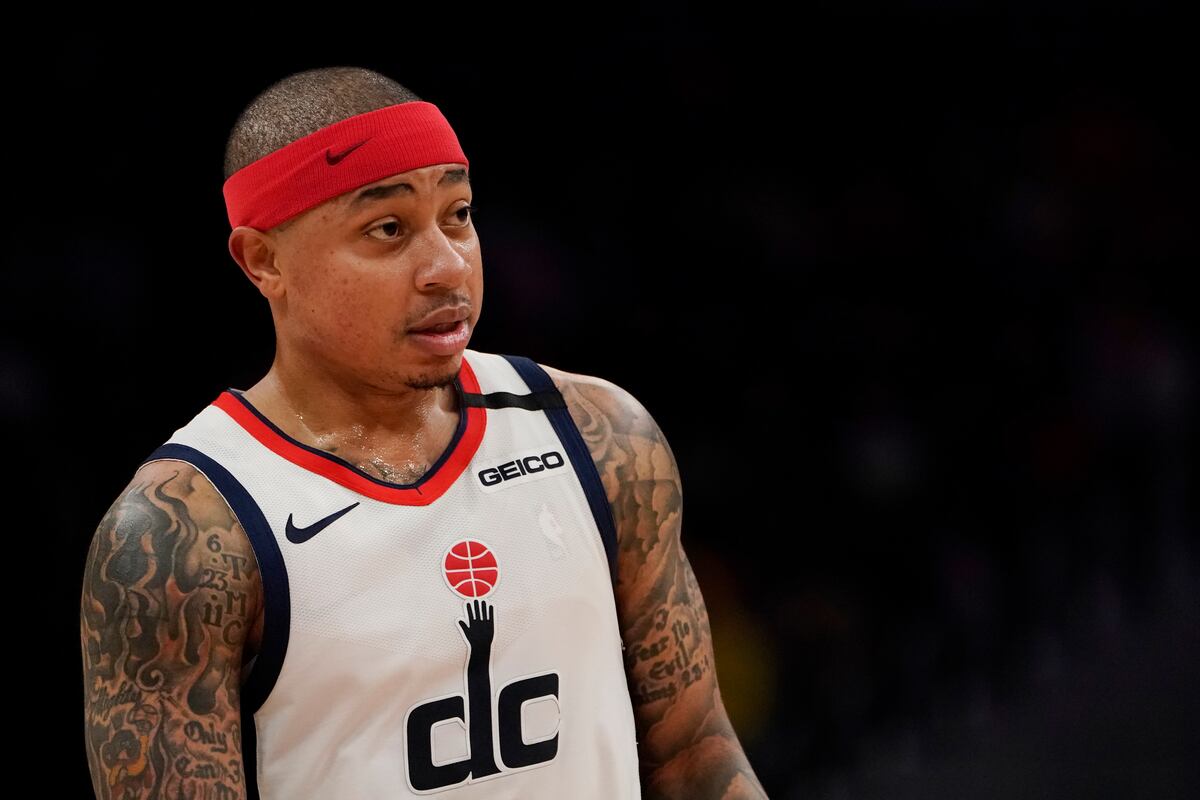 Isaiah Thomas: 'Seemed' NBA Legends 'Quit Before' Tipoff vs. Michael ...