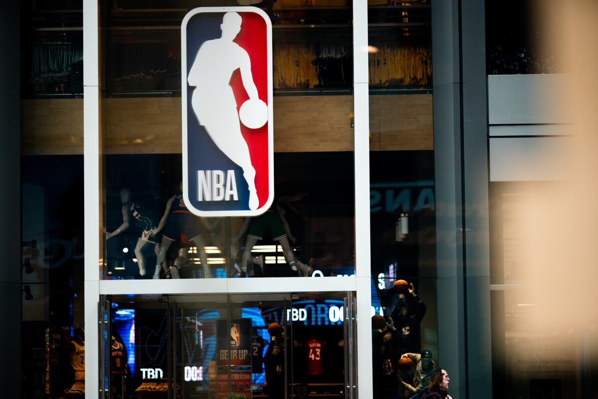 Woj: NBA 'Hopeful' 22 of 30 Teams Open Facilities for Workouts by Monday | News, Scores ...