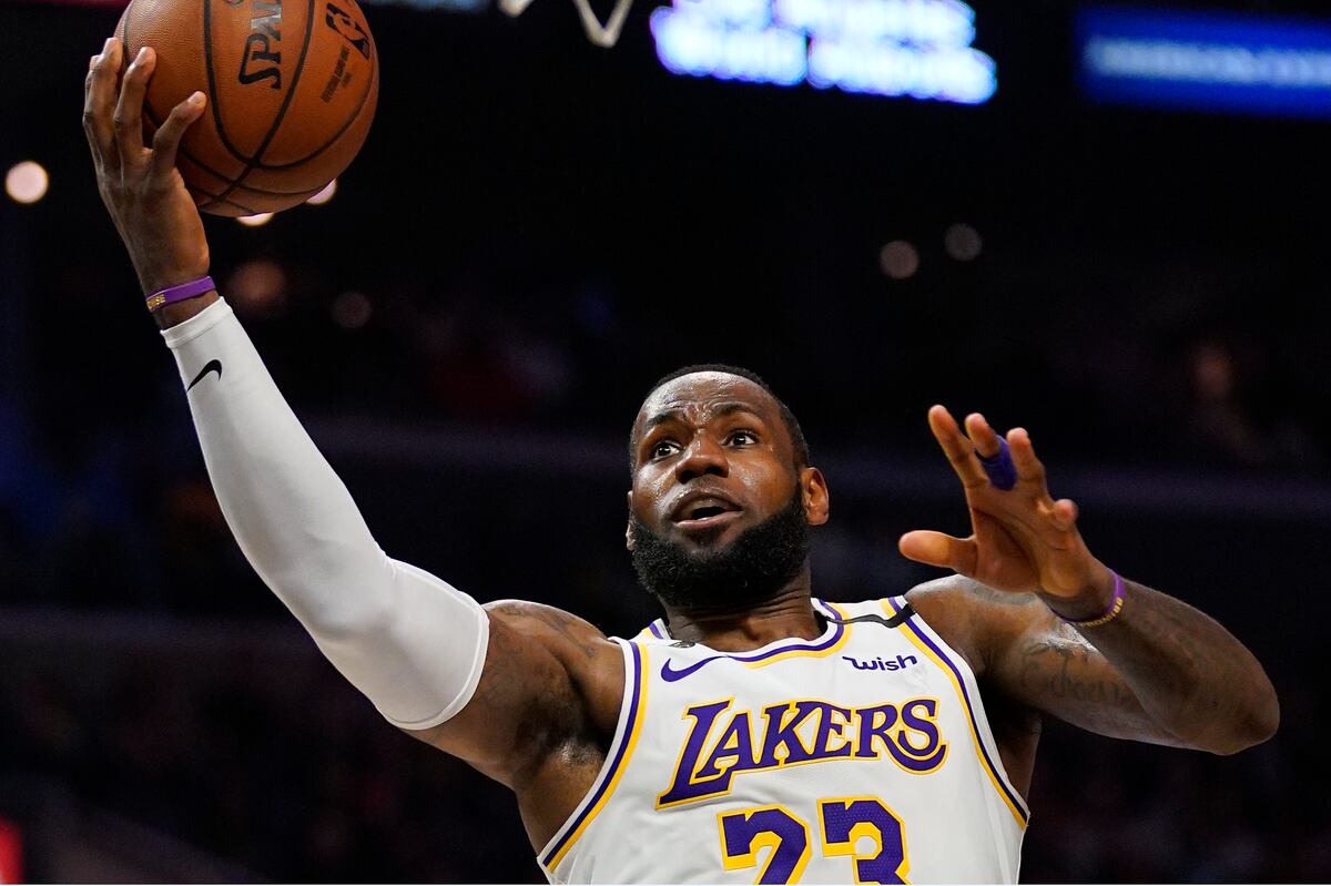LeBron James Says He'd 'Die to Compete vs Every Single' NBA Great ...