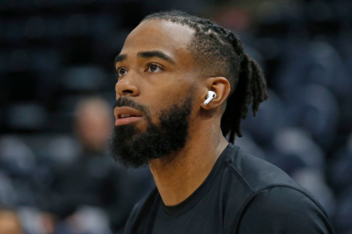 Jazz's Mike Conley Donates $200K to Aid Those Impacted by COVID-19 ...