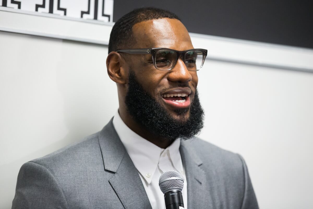 LeBron James References Colin Kaepernick on IG After Death of George ...