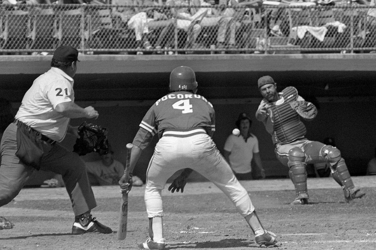Former Mlb All Star Biff Pocoroba Dies At 66 Played 10 Seasons For