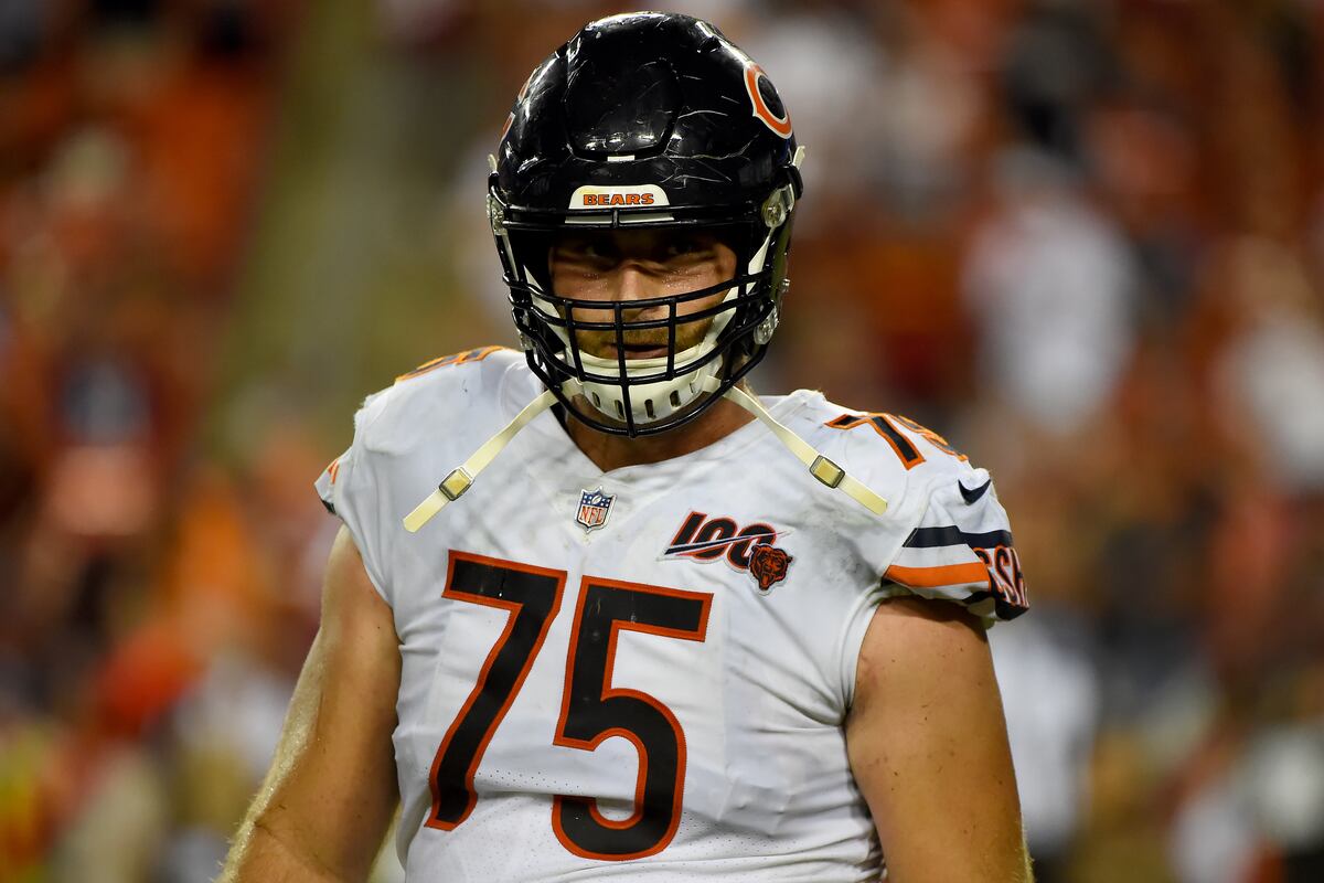 Ex-Bears OL Kyle Long Denies Report That Jets Have Interest in Contract ...