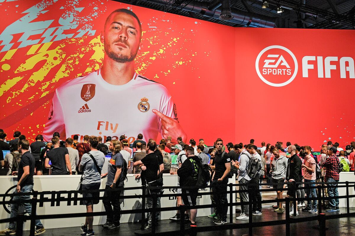 EA Sports' FIFA Franchise to Provide Crowd Noise for Premier League, La ...