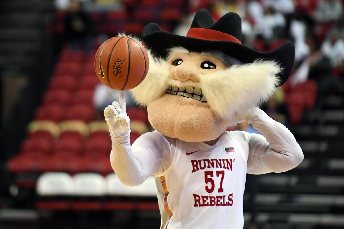 UNLV Removes 'Hey Reb!' Statue, Considering Mascot Change Amid Social ...
