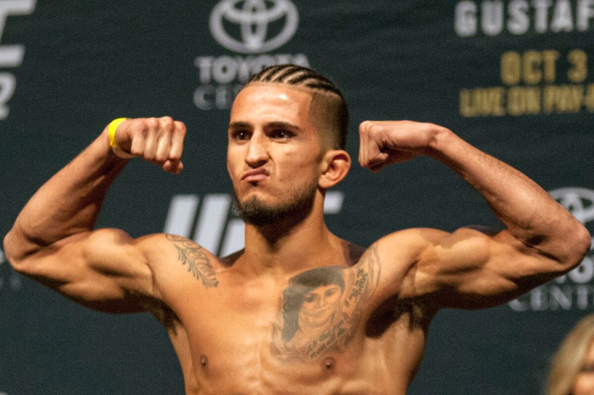 Report: Ricky Bandejas vs. Sergio Pettis to Headline Bellator's July 24 ...