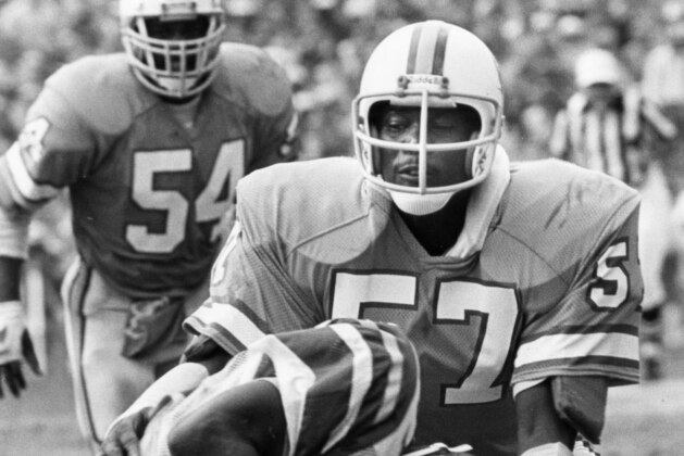 David Lewis, Former Bucs LB and Tampa Catholic Coach, Dies at 65